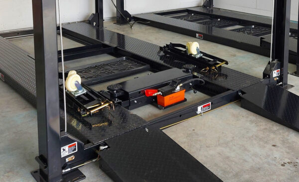 RJQ-3500 Air Operated 1.6 Tonne Pneumatic Car Hoist Rolling (Sliding ...