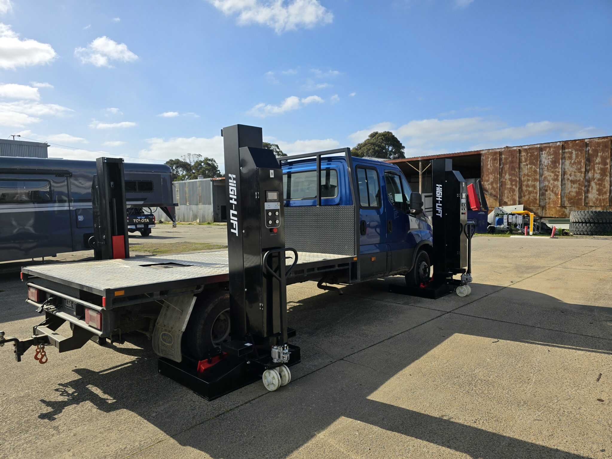 Wireless Mobile Truck Column Lift Hoist, Bus, Forklift. Caravan, Lift ...