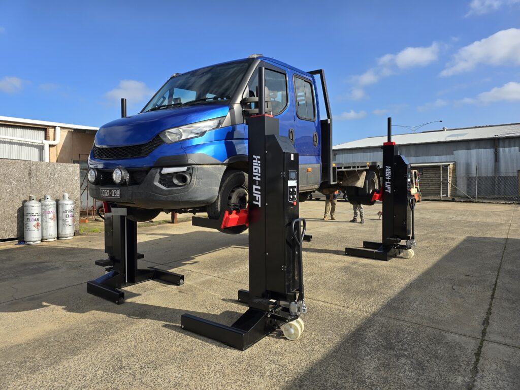 Wireless Mobile Truck Column Lift Hoist, Bus, Forklift. Caravan, Lift ...